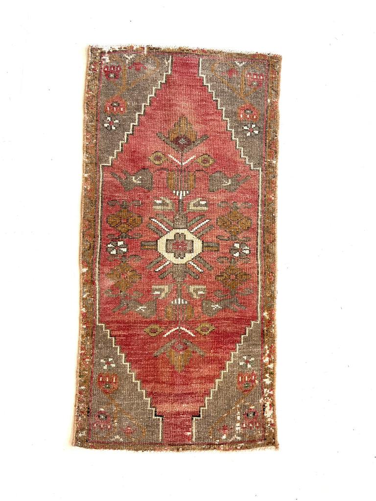 Apartment F: Shop Hand-Knotted Rugs and Designer Pillows